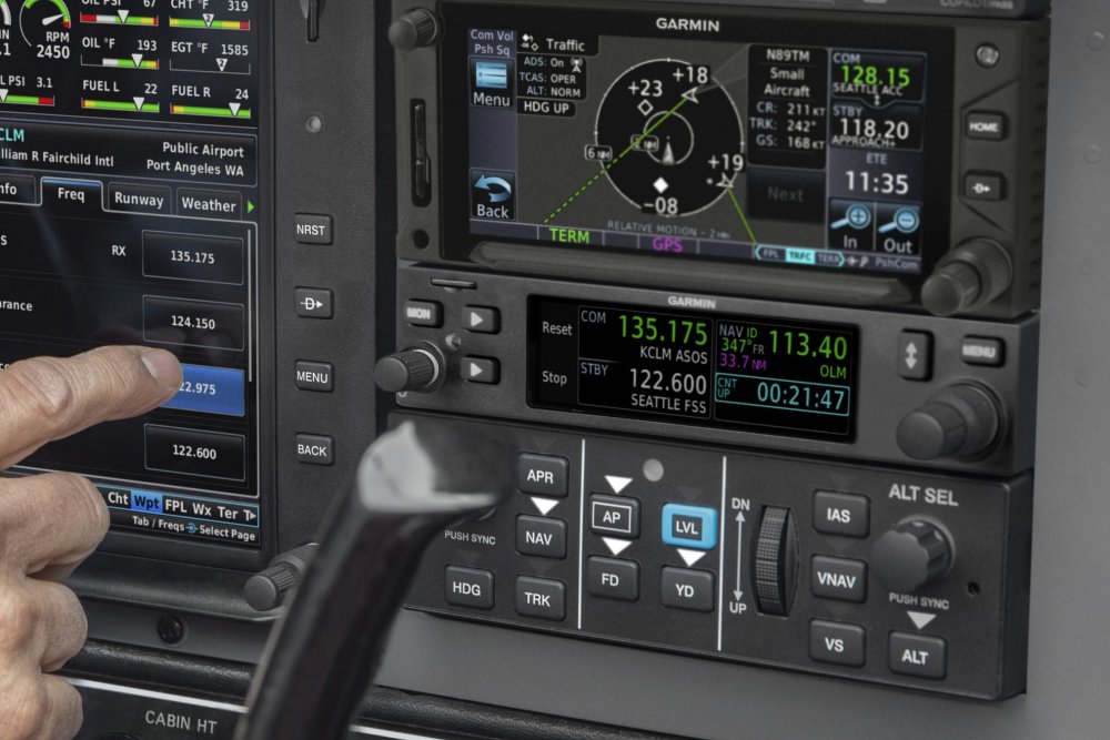 Garmin introduces new series of slimline COMM and NAV/COMM radios